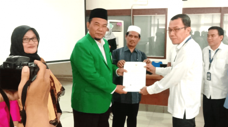 PENGUKUHAN GURU BESAR DEKAN FAKULTAS PERTANIAN Prof. Dr. Ir. Elli Afrida, M.P - UNIVA MEDAN